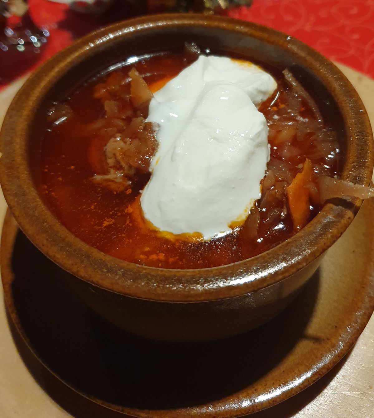 Pirog, borscs és „haluska” Ólublón, a Salas u Franka autós csárdában